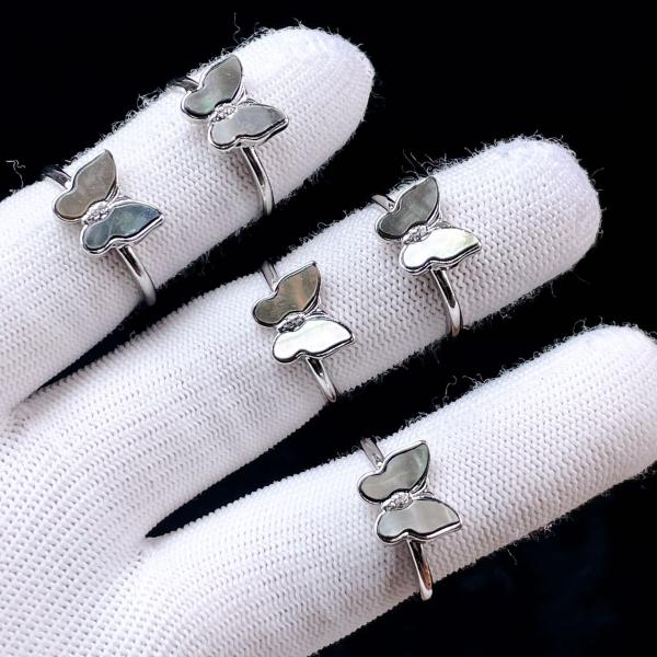 ■ 【Instagram ID：gimi.chao】毎日新商品投稿あります。■ 当店では天然石の効果・パワーについて、商品の性能として保証していません。パワーの有無、強弱などは人それぞれですので、あくまでご参考としてご理解ください。■ 天然...