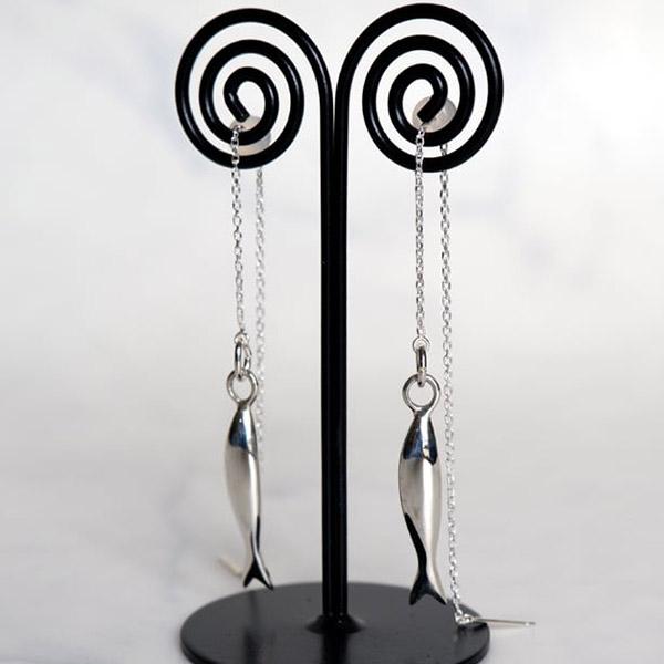 【Give Me a Wingギブミーアウィング】ブランド メンズ ピアス※こちらの商品は受注制作となります。お届けに3週間〜1ヶ月前後頂きますのでご了承下さい。※受注制作品につきましてはご注文後のキャンセル、商品の返品・交換はお受けするこ...