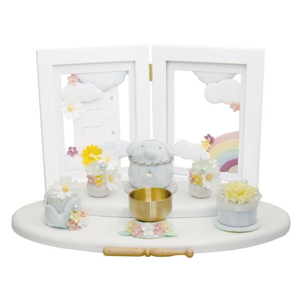 大切なご家族のワンちゃんネコちゃんのためのメモリアルセットです。京都でひとつひとつ手作りされたちりめん細工。どこかぬくもりを感じられます。モニュメントの底部分はあいており付属の袋に思い出の品を入れたり、分骨用としてモニュメントの内側に収めて...