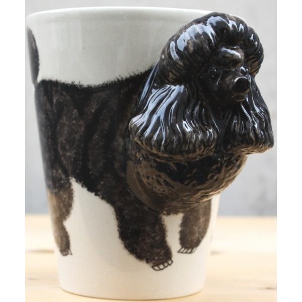 直輸入、セラミック製のプードル立体カップです。インテリア性が高く、主目的以外にもペン立てやお箸立てなどアイデア次第で色々にお使い頂けます♪１点が出来上がるまでに１０日間かかり、１つ１つ、ハンドメイドで製作されています。【素材】　セラミック【...