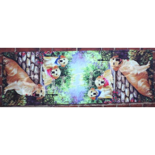 素敵なテーブルランナー！しっかりした張りのあるポリエステル生地なので壁に掛けたり、アイディア次第で色んな所に飾っていただけます。（裏面は白のポリエステル生地です）■画家 Suzanne Renaud氏■タイトル　Golden Retriev...