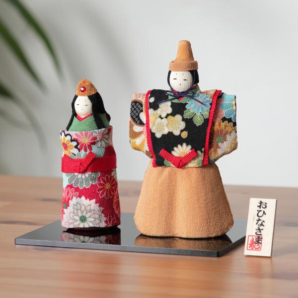 サイズ：男雛：幅8×奥行4×高さ13.5cm女雛：幅4×奥行4×高さ10.5cm台座：幅15×奥行12×厚み0.5cm外箱：幅18.5×奥行15.5×高さ×8.5cm総重量:210g材質：和紙生産国：日本関連キーワード：ひな人形 雛人形 お...