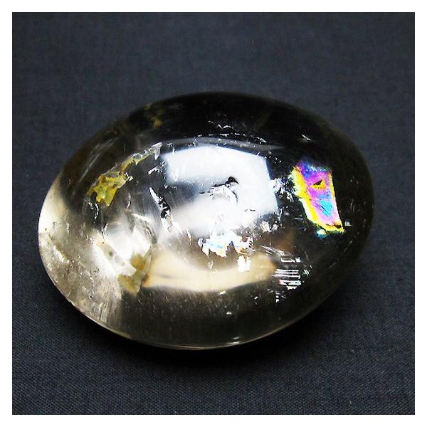 ■商品名：虹入り ライトニング水晶 原石 ■商品ID：t344-2485 ■商品重量：約 124g ■商品サイズ：  高約:58mm   横約:48mm  厚約:34mm