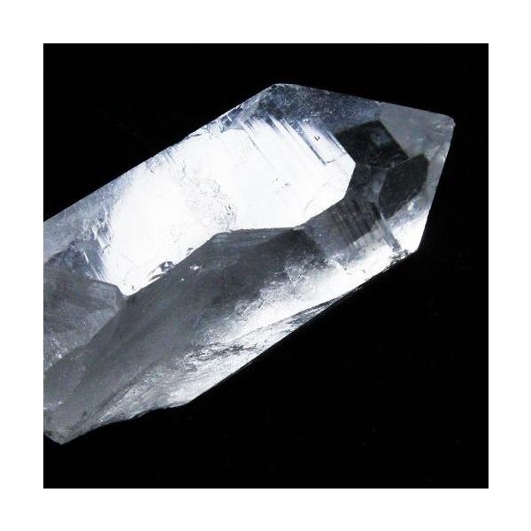 ■商品名：レムリアンシード水晶 原石 ミナスジェライス州コリント産  ※証明書付き ■商品ID：t370-4566 ■商品重量：約 51g ■商品サイズ：  高約:56mm   横約:31mm  厚約:22mm