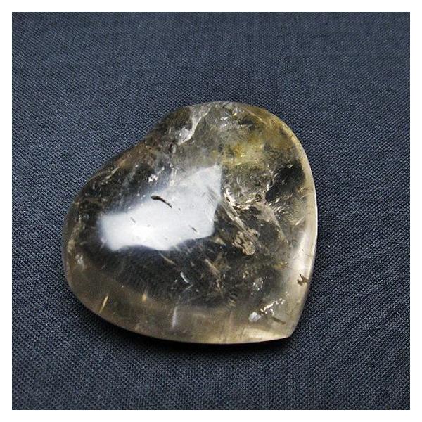 ■商品名：ヒマラヤ水晶ハート 置物 ■商品ID：t387-13926 ■商品重量：約 47g ■商品サイズ：  高約:39mm   横約:43mm  厚約:21mm