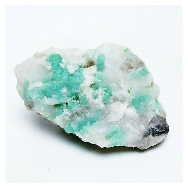 ■商品名：エメラルド 原石 ■商品ID：t672-1409 ■商品重量：約 62g ■商品サイズ：  高約:75mm   横約:50mm  厚約:24mm