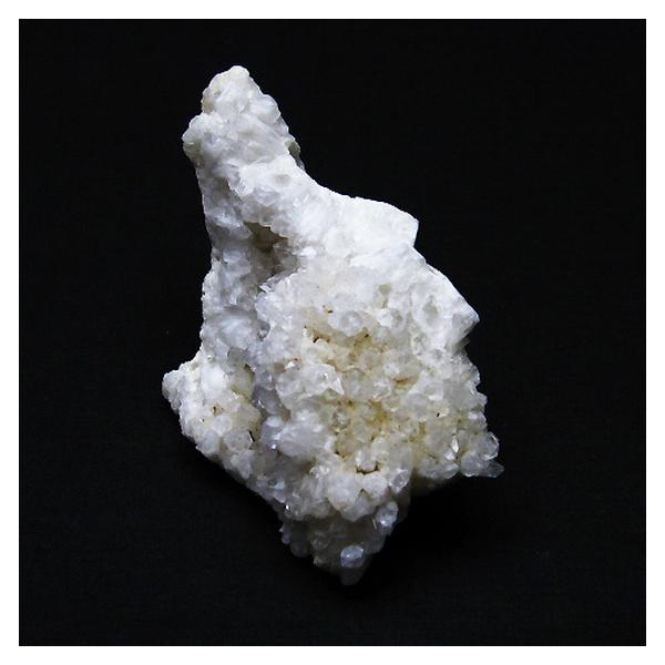 ■商品名：カテドラルライブラリー 水晶クラスター ■商品ID：t689-2077 ■商品重量：約 97g ■商品サイズ：  高約:83mm   横約:59mm  厚約:41mm