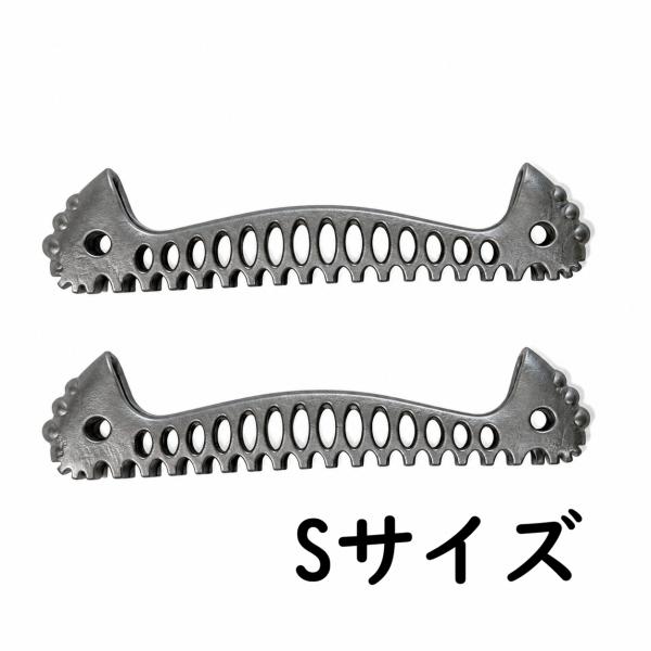 【内容】エッジカバー シルバー * 1組（左右セット）商品サイズ 23.5cm ※適合サイズは以下のサイズ対応目安をご覧ください。【サイズ対応目安】商品サイズ ： 対応ブレード長さ目安23.5cm：約20〜22cm（約8〜8.5インチ）25...