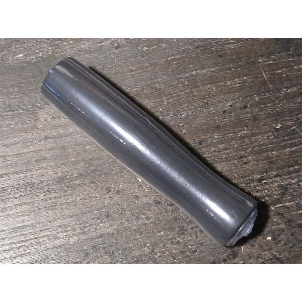 シングルサイズ（12cm）のEVAグリップです。ブライトリバー・チャッカークラシック、リバーマスターグリップ、アイスポット等に適合します。※こちらの商品はヤフー店、ヤフオク店併売となります。時間差で売り切れの際はご容赦ください。
