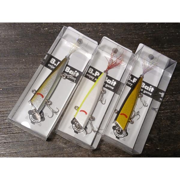 ■75mm　■約7g　■made in Japan　　　【　メーカーコメント：背部にへこへこアクション用のラインアイを 追加し、更にウェイトバランスを変更した改良版モデルで２WAY に使える仕様となり新登場。もちろん河口湖表層ワカサギパター...