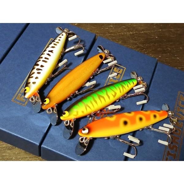 ■100mm　■約18g　■ウッド製　■made in Japan　　　ボディシェイプ、高浮力ボディ、金属パーツによるアウトウェイトバランスによって実現した２WAYアクションが特徴です。　　　【　メーカーコメント：水しぶきを上げながらダイブ...