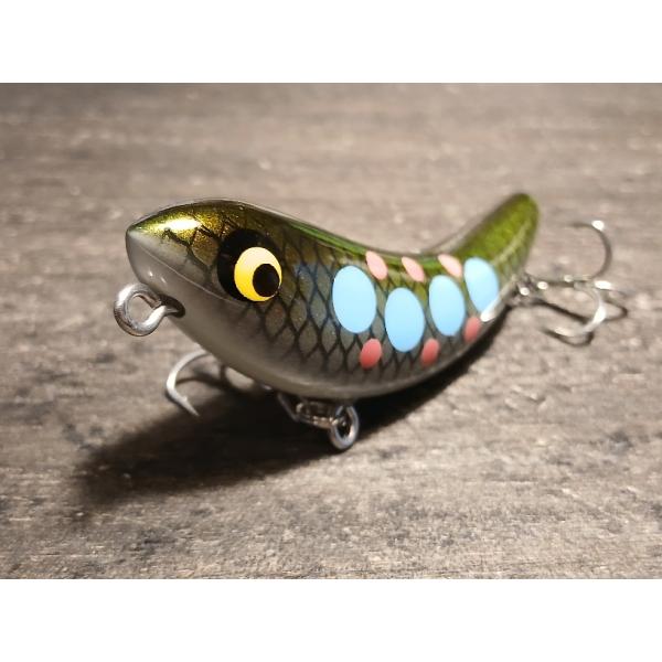 ■70mm　■約11g　■ウッド製　■made in Japan　　　【　メーカーコメント：ジェニュインレコード立ち上げ前から密かに生息していたケブラーダの3/8ozクラスバージョン。レコルドモデルより小型化とシャープなボディでより扱いやす...