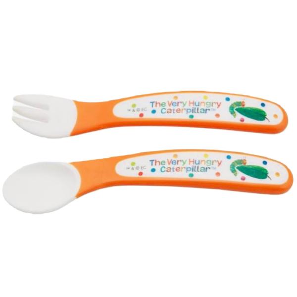 お子様の小さな手に握りやすい太めのグリップで、柔らかくて滑りにくい素材を使用しています。スプーンの先端が斜め形状のため、お子様が食べ物を口に運びやすくなっています。お子様が手にとりやすいカーブ形状になっています。先端は丸い安全設計で、お口に...