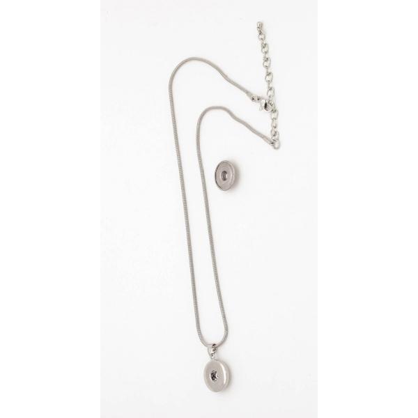 チェーン最長で約54cm ペンダントトップがスナップ式で取り替えができるデザインです。 フュージングでオリジナルのペンダントを作製下さい。