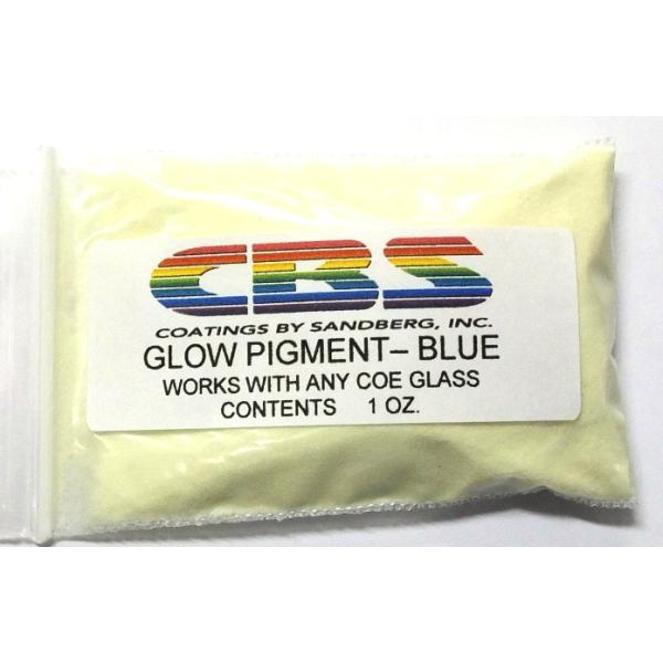 ガラスの表面やガラスとガラスの間に挟んで焼成します。明るい時に蓄光（光をため）暗くなってから青く光ります。パウダー状です。どんな膨張係数のガラスにも合います。