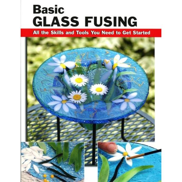 フュージング制作の材料、手順がカラー写真でわかりやすく紹介されています。