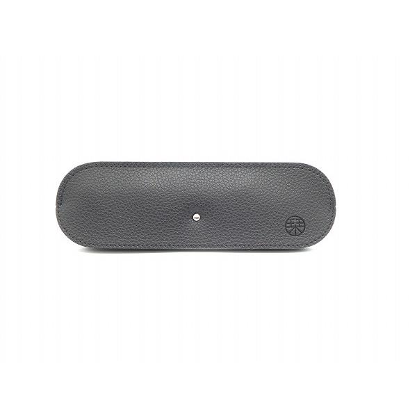 薄型PCリーディンググラス栞の専用ケースです。こちらはケースのみで本体は付属していません。★商品説明★[商品名] SHIORI -栞- (SI-07)専用ケース[カラー] ブラック[素　材] 合皮[生産国] 中国[販売元] 株式会社サンリーブ