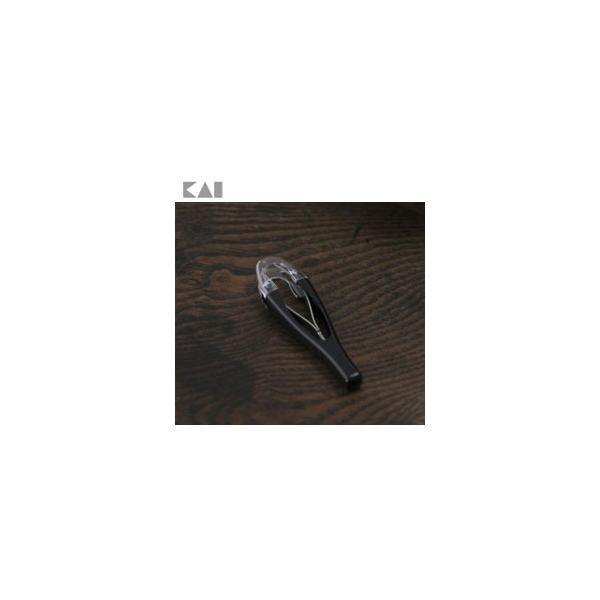 毛をつまんで押すだけで、簡単に毛が抜けます。先斜タイプ、キャップ付きです。【商品名】貝印　関孫六　ワンタッチ毛抜き(先斜)　HC-1809【本体サイズ】93×25×13mm【重量】10g【材質】■刃部…ステンレススチール■ハンドル…ABS樹...