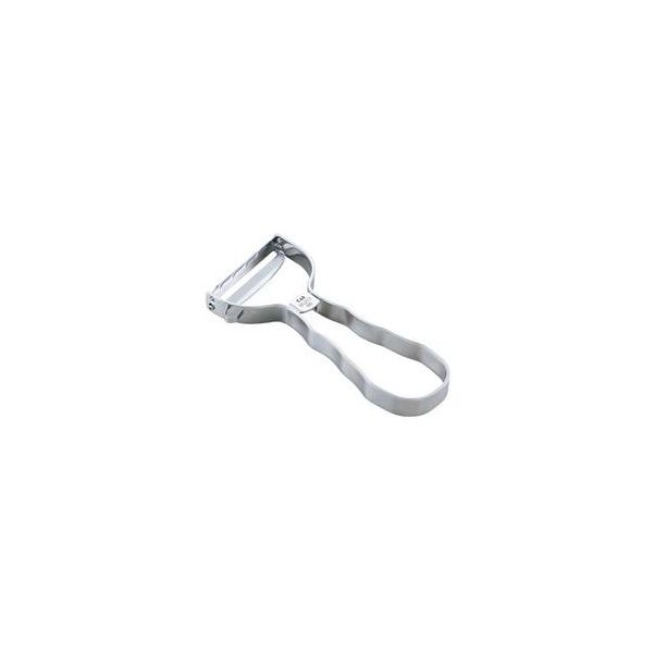 料理のプロたちが厳しくチェックしたうえに考え抜かれた道具シリーズです！手にフィットして、よく切れる斜め刃のステンレスピーラー♪【サイズ】長さ140mm×幅64mm×高さ11mm【重量】57g【材質】刃／ステンレス刃物鋼本体／18-8ステンレ...