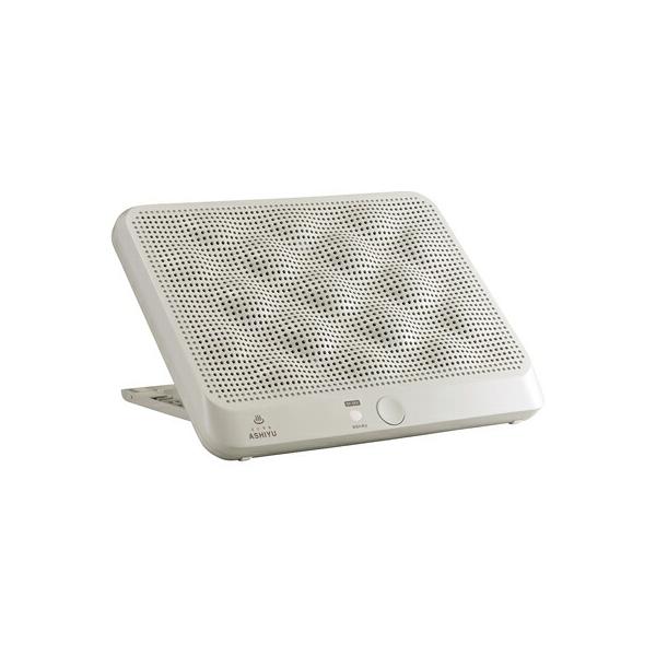 足元の冷えがつらい季節に便利なフットヒーター。★ 冷え性対策に足の指先から温かさが広がる★ 4段階角度調節足が置きやすい傾きに調節できる★ 省スペース収納時も邪魔にならないスリム設計【商品名】アピックス　どこでも足湯　AFH-600　IV　...