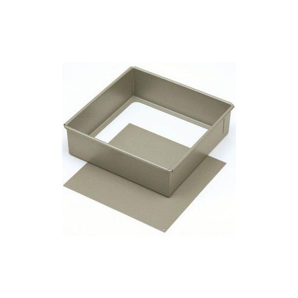 富士ホーローのベイクウェアーは、丁寧なフッ素コーティングから生まれます。長年の経験と研究実績から、世界２５ヶ国で販売ネットワークを有する米国ＷｈItford社非粘着フッ素樹脂コーティング剤ＸｙＬａｎ（ザイラン）を採用。耐熱温度２５０度で、最...