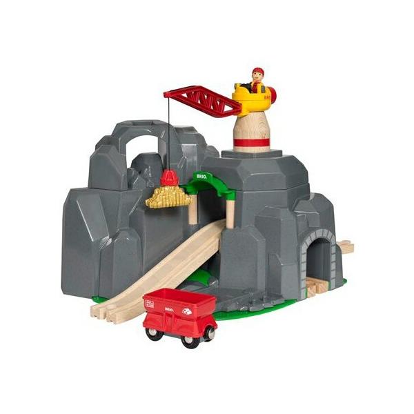 新しい発見がたくさん詰まったクレーン＆マウンテントンネル。 クレーンのついた山頂部分を外して、レールをくぐらせれば２つのトンネルで遊べます。 多層でのレール遊びやクレーンに加え、トンネルの中を電車が通過するたびに、４種類の異なる音が鳴ります...