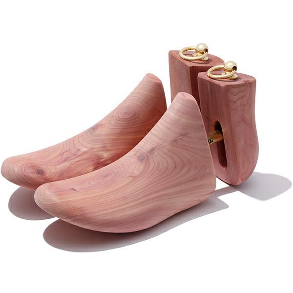 米国老舗ブーツメーカーの代表的なモデルをベースに製作、従来品とは大きく異なり、ブーツ専用の形状に仕上げています。汎用性が高く、エンジニアブーツやハンティングブーツなどあらゆるタイプのブーツにもご使用いただけます。ワークブーツの醍醐味とも言え...