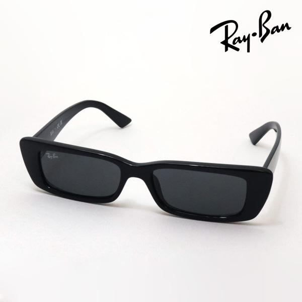 誰もが知っているアイウェアブランドRayBan/レイバン。90年代のネオンカラーを取り入れたレトロなデザインが特徴なRB4425F TERU(テル)。大胆な長方形のフレームとトーン・オン・トーンのレンズが特徴で、カラー・ブロッキングスタイル...