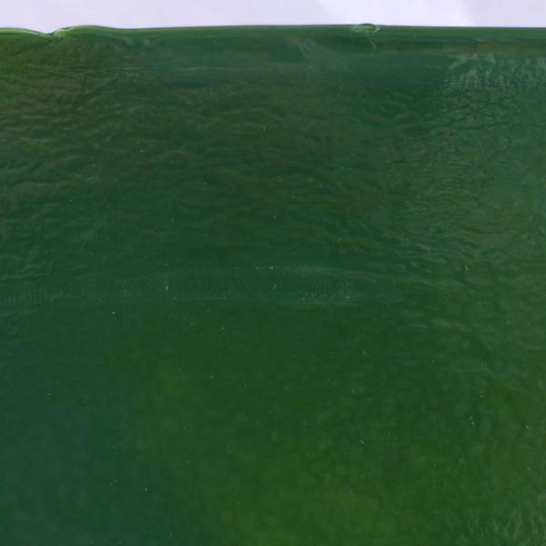 スティールジェード 0345 3mm厚 約10cm×約10cm 膨張係数90オパールシートガラス※銅を含みます。※セレン、硫黄と反応するかもしれません。焼成後シルバーに変色する可能性があります。表面にパウダーを振り掛けるなど、空気に触れない...