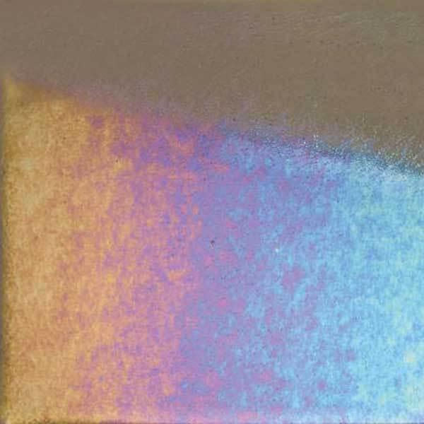 イリデセント ミディアムアンバー IR1129  3mm厚 約25cm×約22cm 膨張係数90 イリデセント 角度によって玉虫色に光ります。   ※こちらの商品は欠品の場合がございます、その場合ご注文後にメールにてご連絡いたします、あらか...