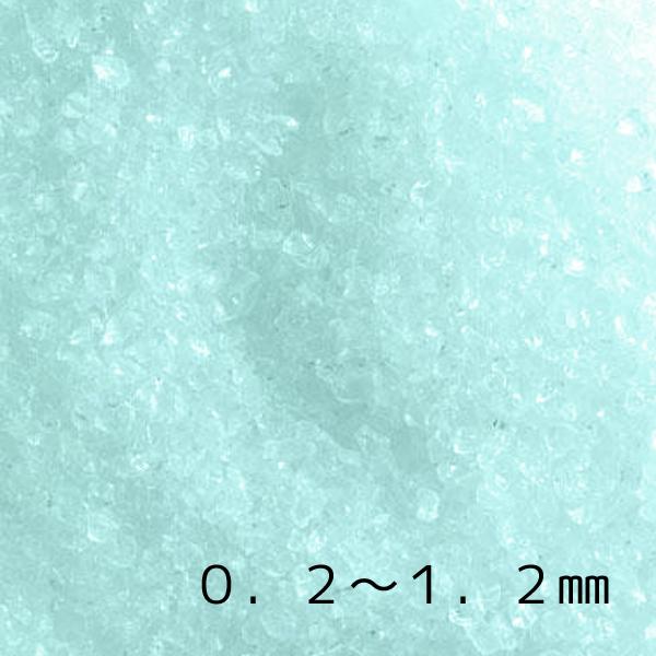 アクアブルー   フリット150g   膨張係数90ブルズアイのフュージング用 フリットです。粒の大きさは３種類あります。150gのフリットは小分けの容器でお届けさせていただきております。フリットを小分け用のプラスチック瓶ではなく、ビニール...