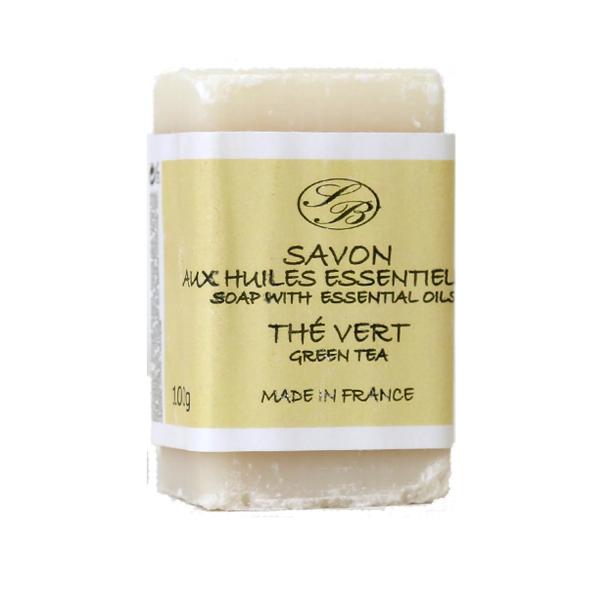 ナチュラルソープナチュラルな素材を存分に活かしたソープ。エッセンシャルオイルのフレッシュな香りが日々の暮らしに安らぎを与えます。植物性の石けんで、お肌にも優しくしっとりとした洗いあがりです。身体も、洗顔にもお使いいただけます。made in...