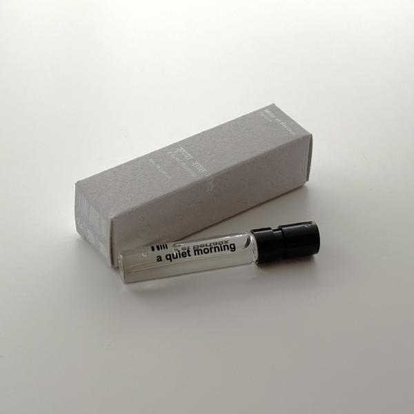 ■クワイエットモーニングターメリックやバスマティ（インドの米）などの大地の恵みを表現する香りに、サフランやオレンジの花のフローラルな香りが華やかにブレンドされ、インドの静かなる朝を感じさせてくれます。