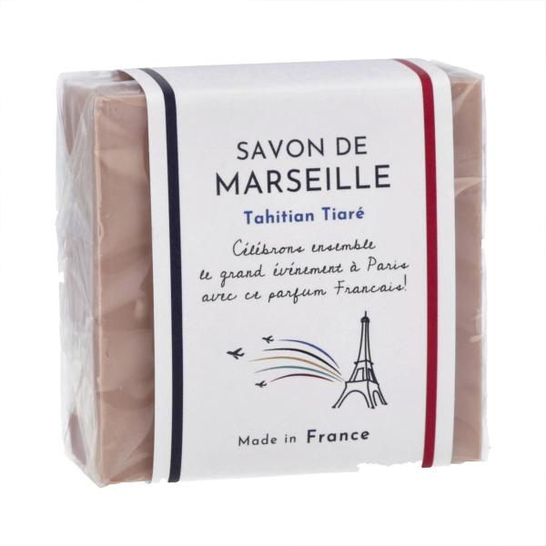 Le TOUR de FRANCE des fragrances マルセイユソープ100g。エッフェル塔モチーフの数量限定デザイン。南フランス・マルセイユで1000年以上続く伝統的な石けんに、ナチュラルな香りをプラス。オリーブオイル、サンフ...