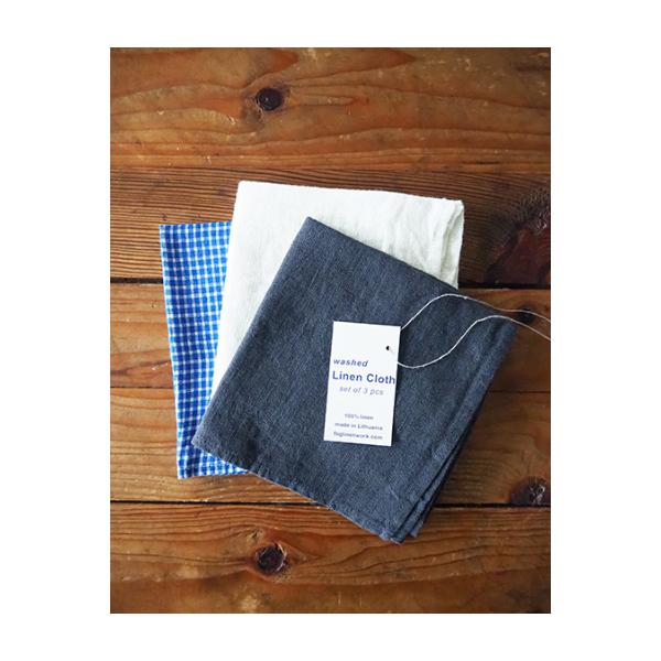 リネンクロス３枚セット カラーアソート薄地、普通地、厚地、ワッフル地などさまざまなリネン生地のクロスを3枚組にした、クロスセットを作りました。アソートなので、生地の厚みや色の組み合わせは届くまでのお楽しみ。通常よりもお買い得になっています。...