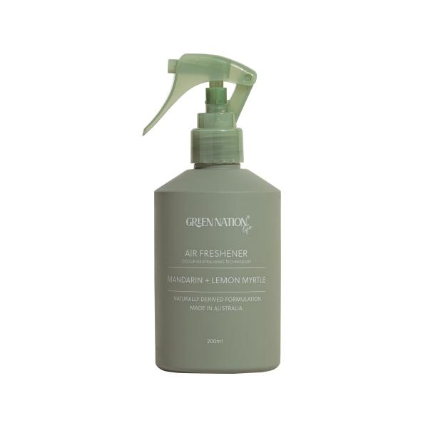 エアーフレッシュナーで空気感を変えるワンプッシュ。消臭成分が空気を一度リセットしながらフレッシュな香りを楽しめるエアーフレッシュナー。 来客前や気分転換したい時など、数回プッシュするだけで手軽にお部屋の雰囲気を変えてくれます。 持ち運びもし...