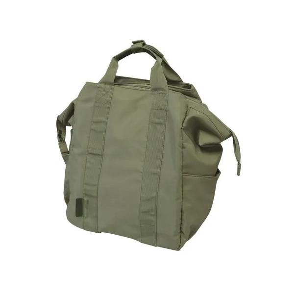 商品名：TakeMe 3Layer Daypack cargo レディース リュックサック ■カラー：カーキ■サイズ ：約W24／29×D14.5×H43cm■素材表生地：ポリエステル付属タグ：合成皮革引手：スプリットレザー（床革）■原産国...