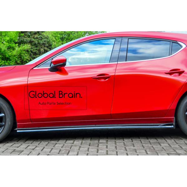 ご覧頂き誠に有難うございます。マツダ MAZDA3 マツダ 3 ファストバック サイドスカート スプリッターです。ドイツ発の大手ボディキットメーカー製です。純正ラインを生かしつつボリューム感もあり、よりレーシーに仕上がりますのでお車全体が一...