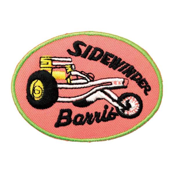 商品名 SIDEWINDER BARRIT バイクアメカジ レース デザイン ワッペン ワッペン取り付け方 接着する位置に正しく置いて、当て布をのせ、アイロンが直接生地にあたらないようにしてください。アイロンの温度は150℃前後（綿用）に保...