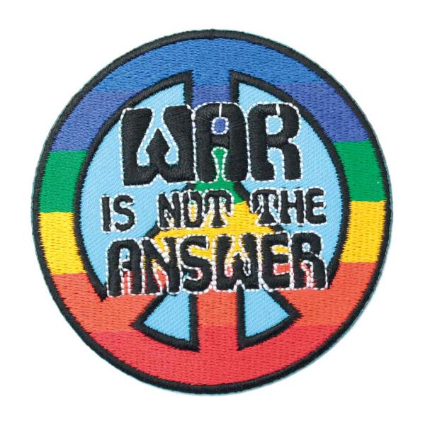 商品名 ピースマーク PEACE 戦争反対 デザインレインボー War is not the answerワッペン ワッペン取り付け方 接着する位置に正しく置いて、当て布をのせ、アイロンが直接生地にあたらないようにしてください。アイロンの温...