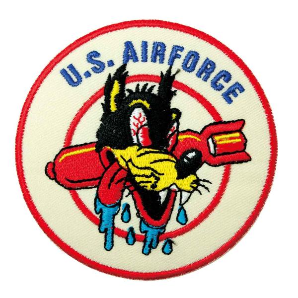 商品名 ミリタリー 軍物 キャラクター アメカジ AIRFORCE デザイン ワッペン ワッペン取り付け方 接着する位置に正しく置いて、当て布をのせ、アイロンが直接生地にあたらないようにしてください。アイロンの温度は150℃前後（綿用）に保...