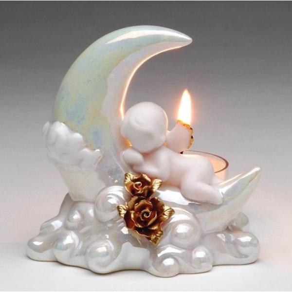 三日月の上で眠る天使の、ティーライト用キャンドルホルダーです♪サイズ(cm)：　高さ９材質：　ポーセリン（陶磁器）