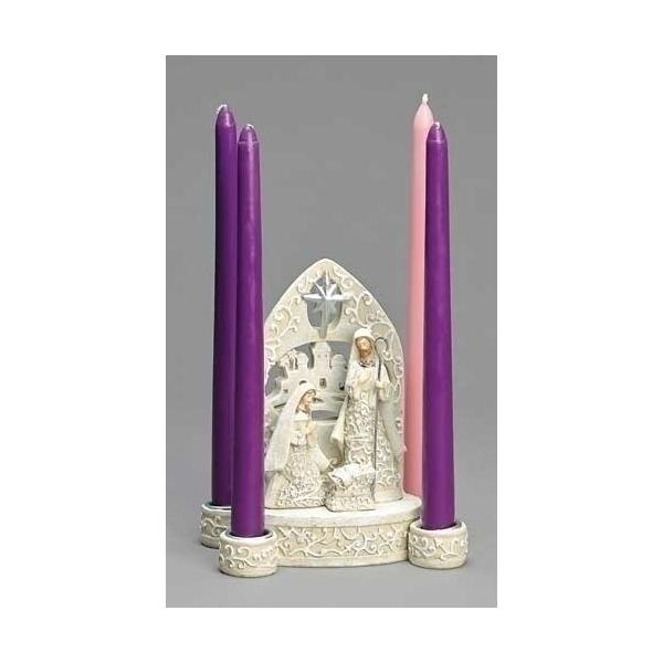 ベビージーザスと、お祈りを捧げるマリア、そばで見守るヨセフのホーリーファミリー（聖なる家族）のペーパーカット模様が施されたアドベント・クリスマスのキャンドルホルダーです♪※キャンドルは商品に含まれておりません。サイズ(cm)：　　高さ１７．...