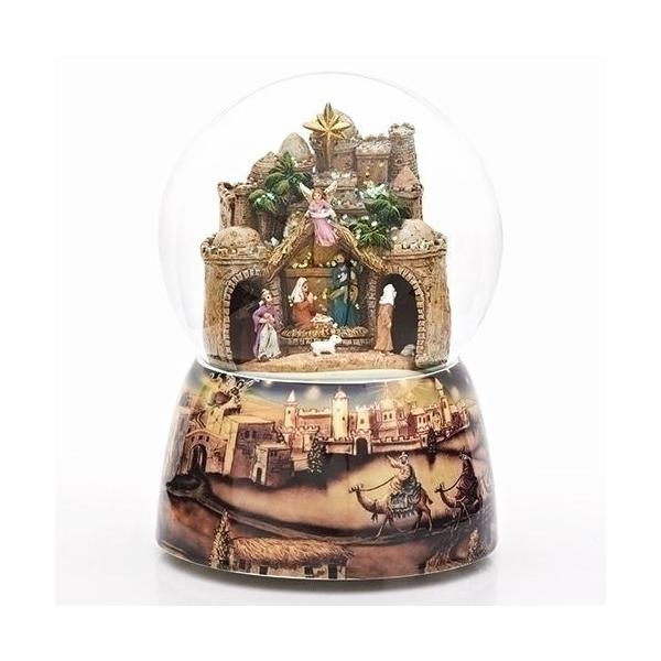 飼い葉桶に寝かされたベビージーザスを囲むマリアとヨセフ。キリストご降誕の馬小屋の背後には、エルサレムの石作の建物やベツレヘムの星、博士や羊飼い、そして天使の姿もモチーフにされた、オルゴール付きグリッタードームです♪台座には、ベツレヘムの街並...