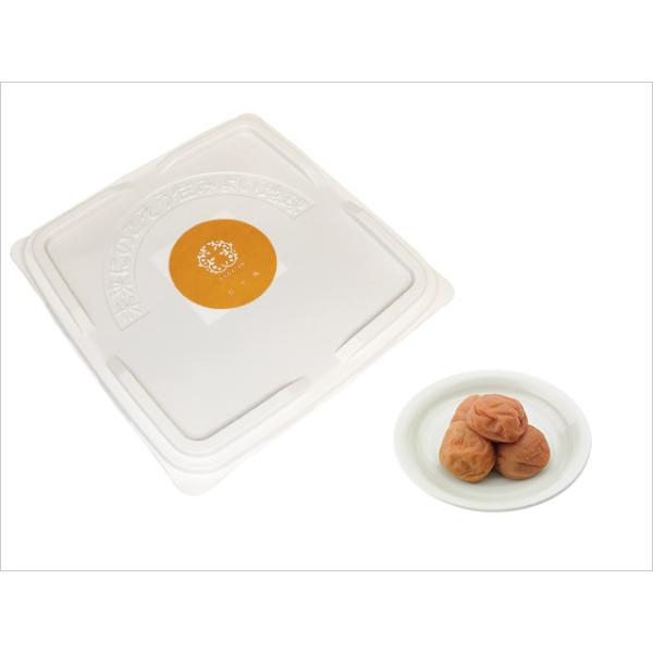 紀州南高梅と塩のみ、日本古来の伝統的な梅干です。産地では、梅干の定番といえばこの白干梅、南高梅の美味しさをストレートに。塩分を活かして料理に、また、お好みで塩抜きしてそのままお召し上がりください。対応手提げ袋 / NO 2 ※手提げ袋は有料...