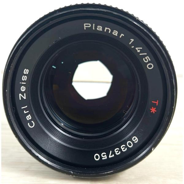 【管理番号】2510082012113【外観状態】商品の外観レンズボディに大きなへこみや傷はありません。商品の詳細な状態は写真でご確認ください。【動作確認】光学系レンズホコリはありません。小さなカビはありません。レンズ内部に曇りはありません...