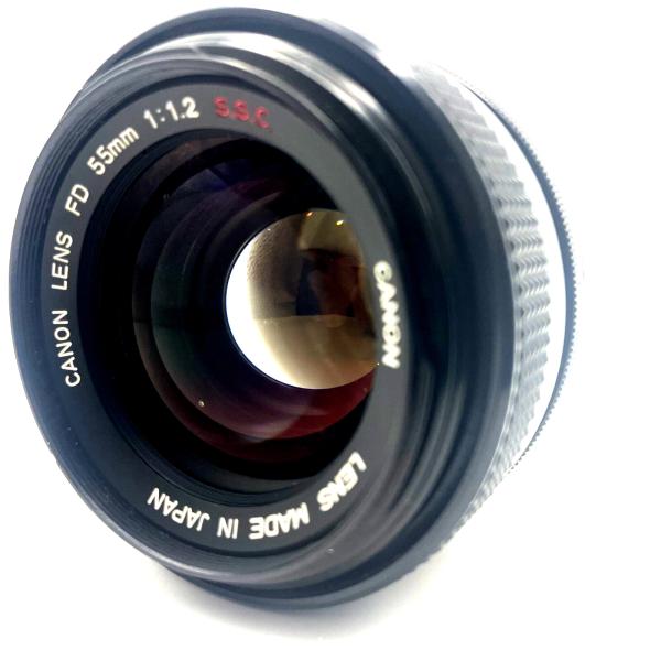 【管理番号】2516052014040【外観状態】商品の外観商品の詳細な状態は写真でご確認ください。【動作確認】光学系レンズガラスは非常にクリアで、ごくわずかな埃のみ。（ただし写真撮影には全く影響ありません。）カビは一切ありません。レンズ内...