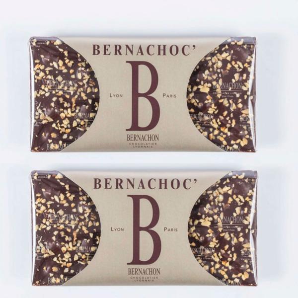 メゾン・ベルナシオンのブラックチョコレート（カカオ 55%）とスプレッド「ベルナショック」の組み合わせ。ピエモンテ産ヘーゼルナッツ60%をベースに、風味豊かな10種類のカカオ豆がブレンドされています。チョコレート タブレット「ベルナショック...