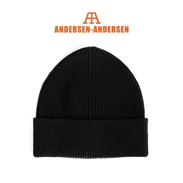 ANDERSEN-ANDERSENオールシーズで使えるオーガニックコットンのニットキャップ。ANDERSEN-ANDERSENだからこそ作れるこだわりのコットンビーニー。目の詰まったコットンニットを採用しており、シンプルな編目ががポイント。...