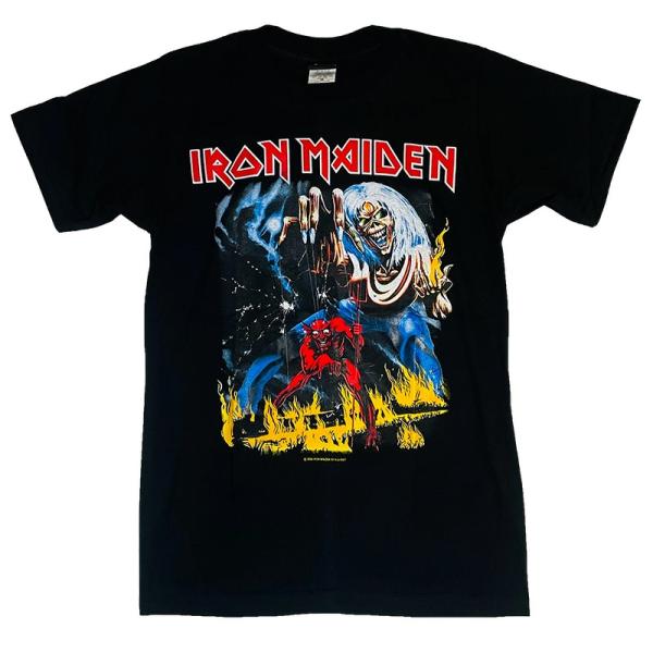 アイアン・メイデン（IRON MAIDEN）の大人気ロックTシャツ。素材は、しっかりとした厚さがあり、コットン100%ですので柔らか◎少しタイト目な日本人サイズ。男女兼用ユニセックスデザイン。（Sサイズは子供にもオススメ。）Sサイズ 着丈/...